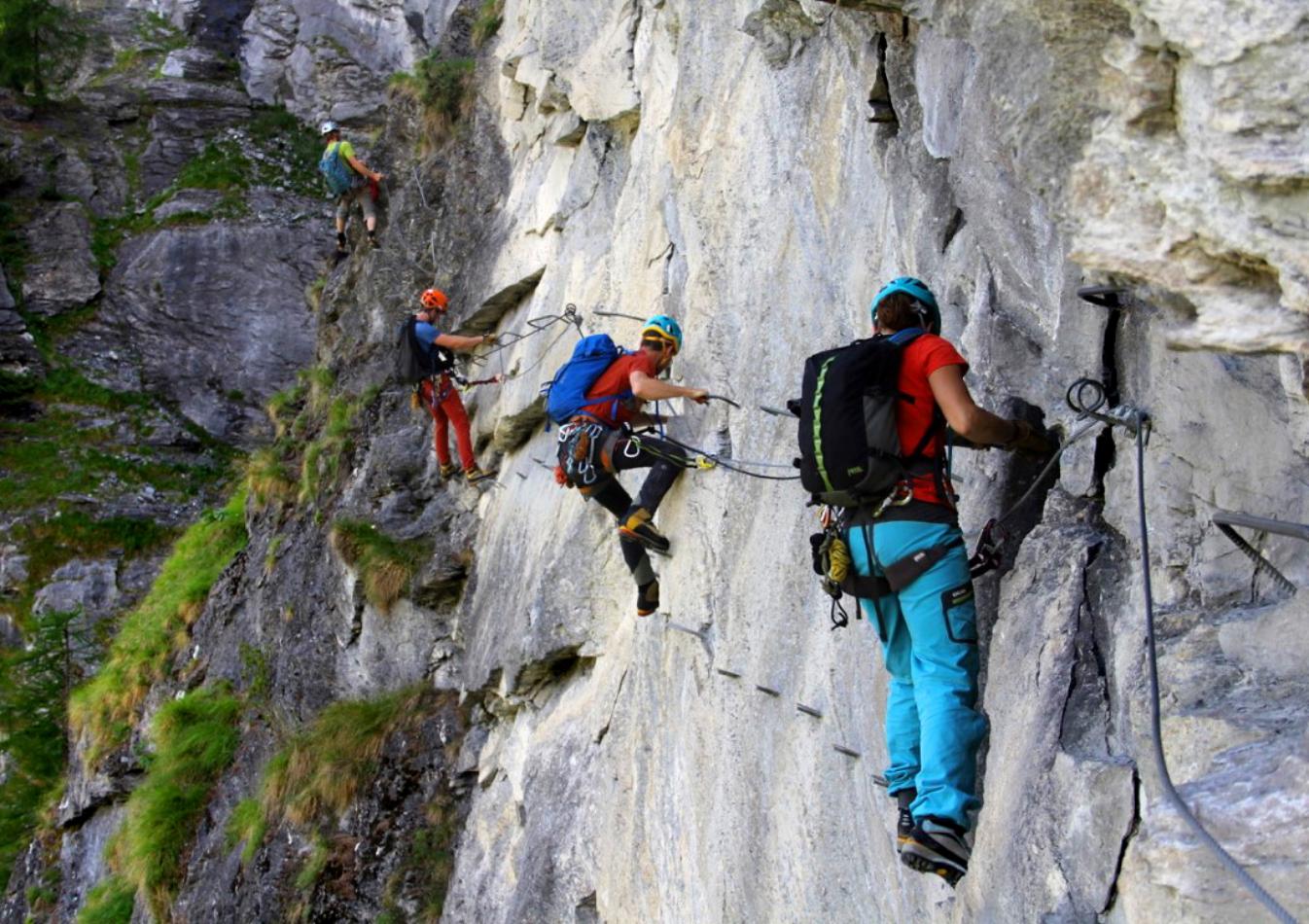 Via Ferrata - Services and activities at the Mountain Hotel «Apaga ...